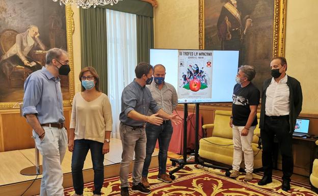 El Telecable presentó el III Trofeo de la Manzana | El Comercio