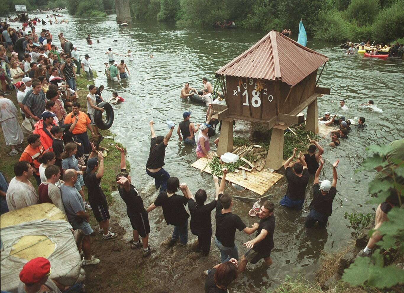 Fotos: Un recorrido visual por la historia del Descenso Folklórico del ...