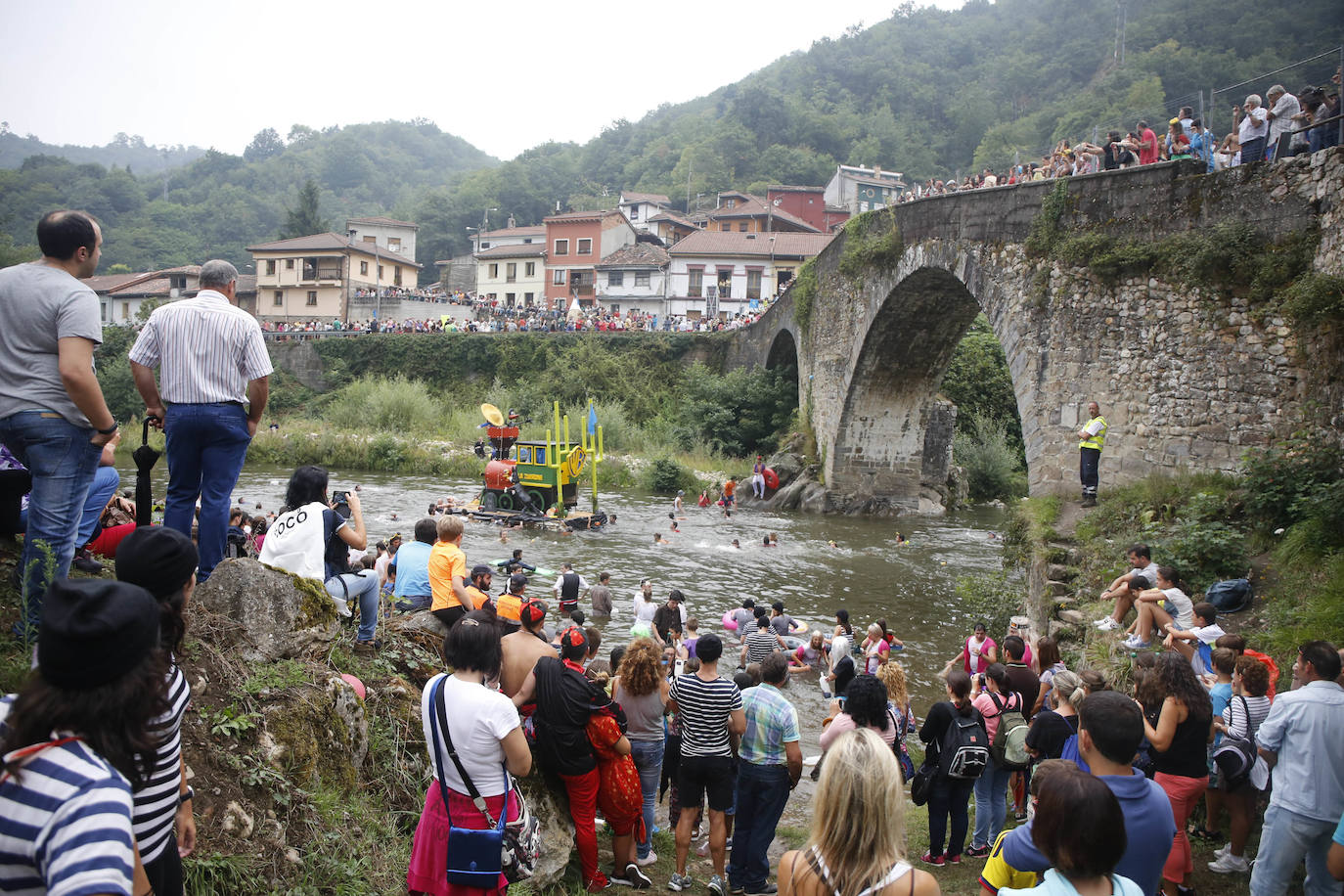 Fotos: Un recorrido visual por la historia del Descenso Folklórico del ...