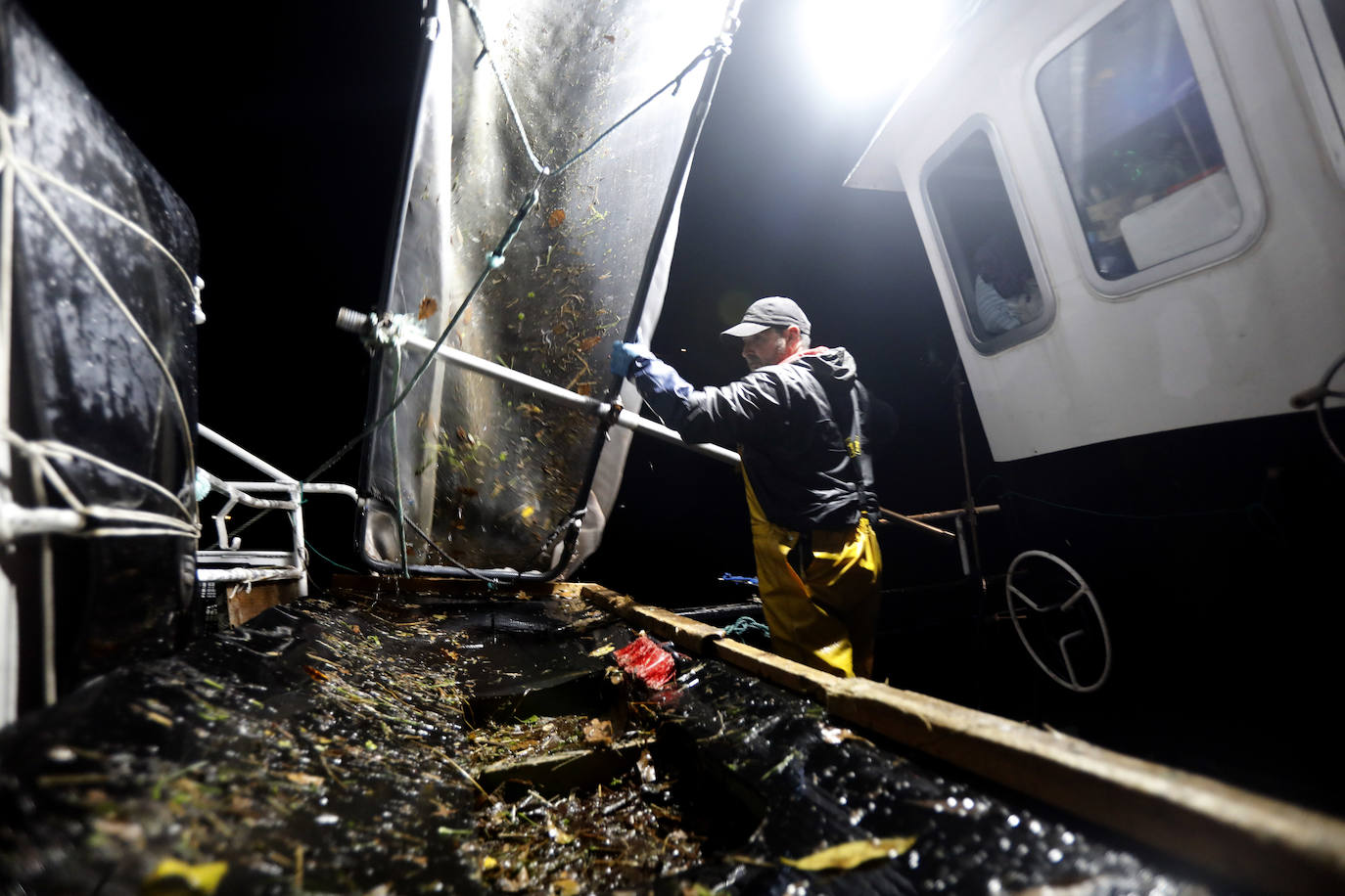 Fotos: Así es la pesca de la angula en Asturias | El Comercio